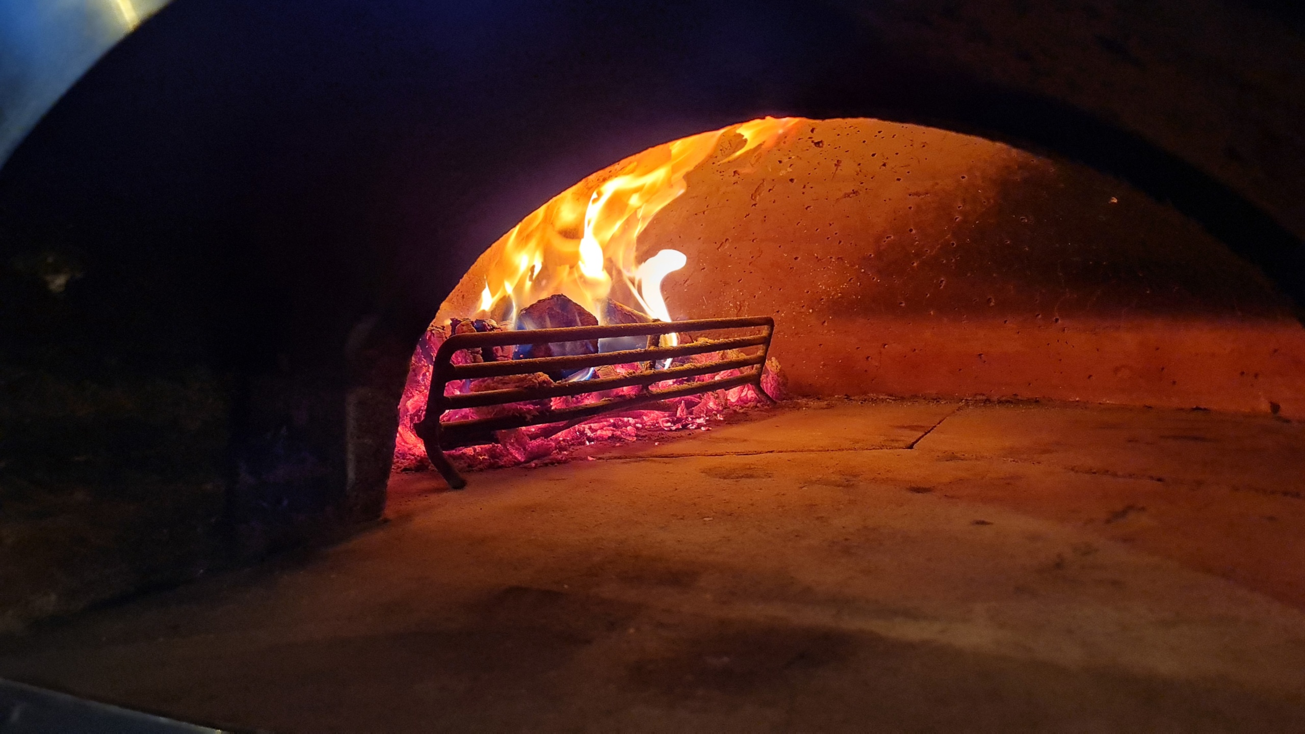 Why a Wood-Fired Pizza is the Only Way to Feed Your Guests! - The Welsh ...